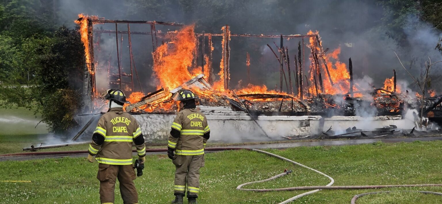 Local Volunteer Fire Departments Join Forces for Live Training Burn in ...